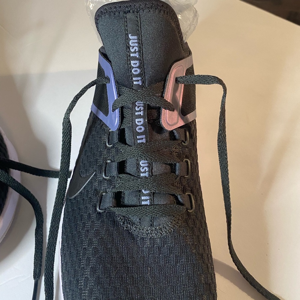 Nike Air Max Bella W11 Holographic Black - Gem